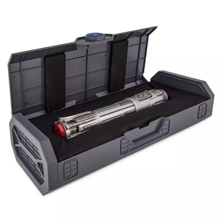 Legacy Lightsabers from Galaxy's Edge Checklist